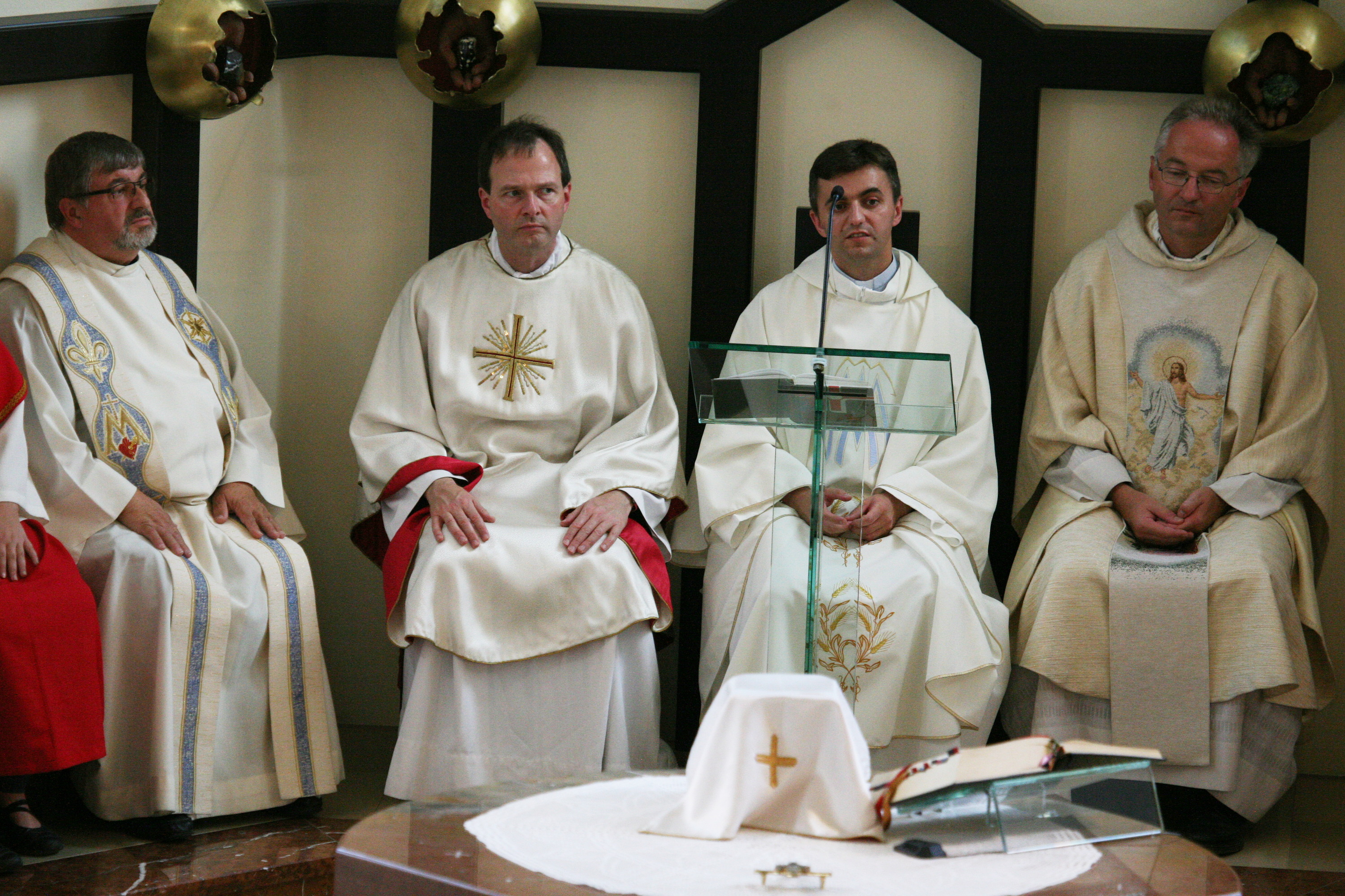 hzg_36_pfarrer_josef_balteanu_08 | Perschling